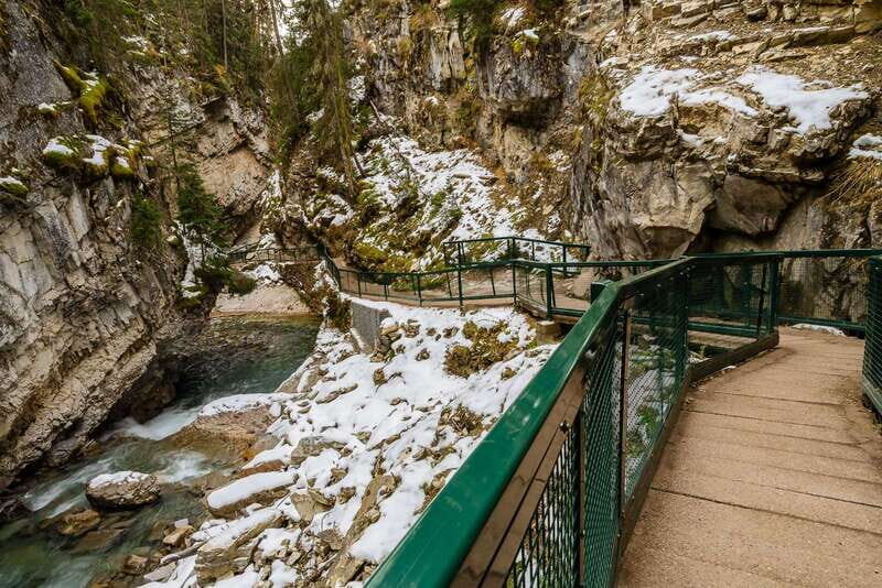 From Banff: Johnston Canyon Guided Icewalk - What to Expect and Practical Tips