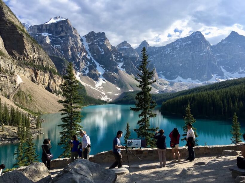 From Banff: Moraine Lake and Lake Louise Half Day Tour - Transportation and Overall Value