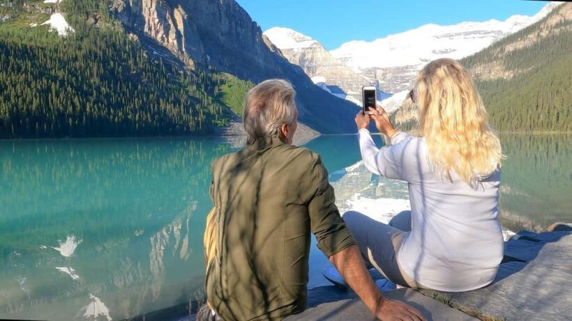 From Banff: Moraine Lake & Lake Louise Tour - Transitioning to Lake Louise: A Different Kind of Beauty
