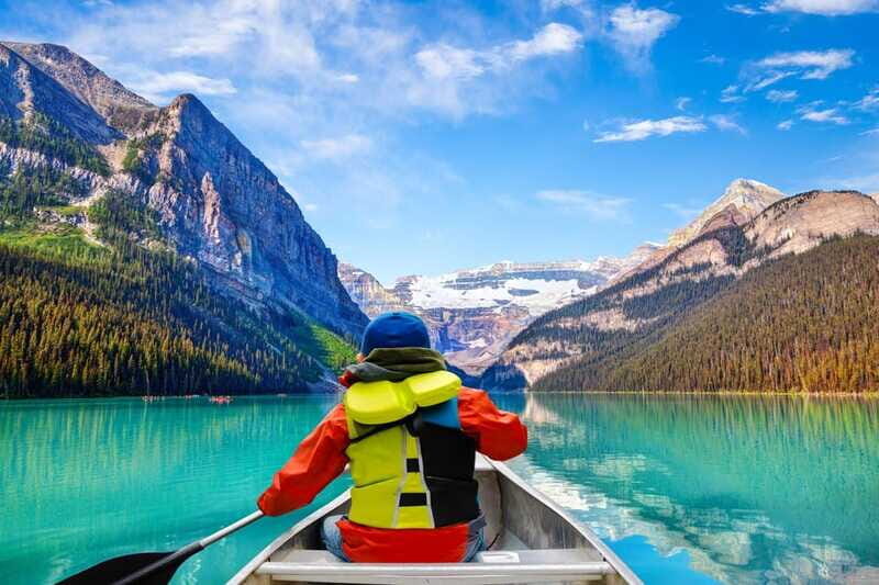 From Banff: Moraine Lake & Lake Louise Tour - Weather & Packing Tips