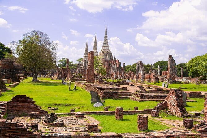 From Bangkok: Ayutthaya UNESCO Heritage Park and Temples Tour - Exploring the Timeless City of Ayutthaya