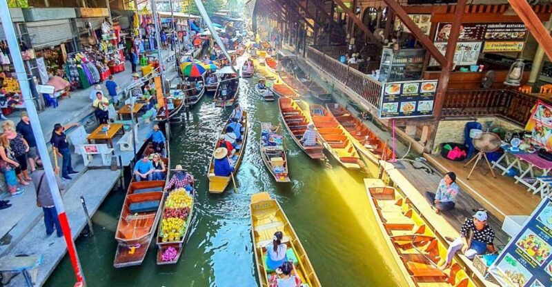From Bangkok: Damnoen Saduak & Train Market Tour in Spanish - The Not-So-Perfect Aspects