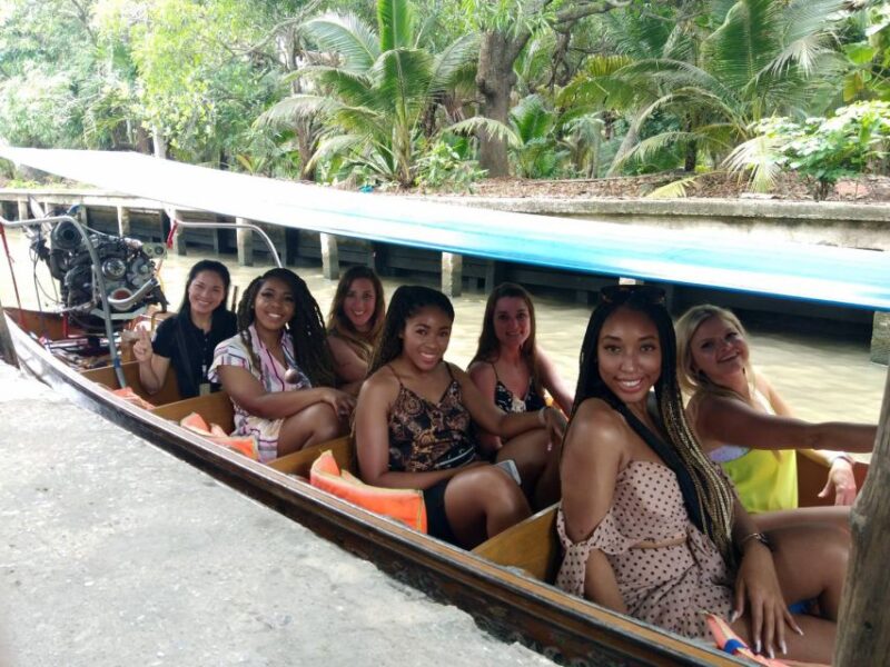 From Bangkok: Floating & Railway Markets Tour & Coconut Farm - FAQ