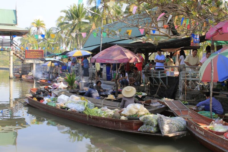 From Bangkok: Thaka Floating Market - Who Should Consider This Tour?