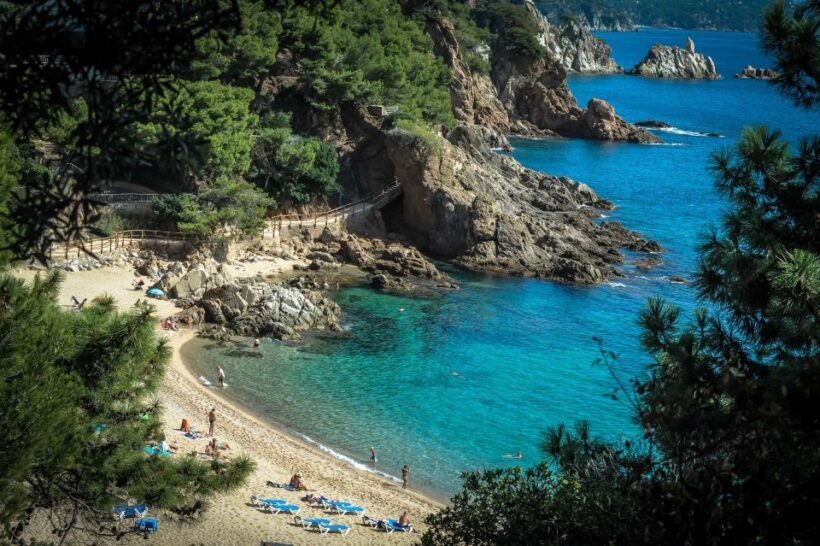 From Barcelona: Costa Brava Day Tour with Lunch - Key Points