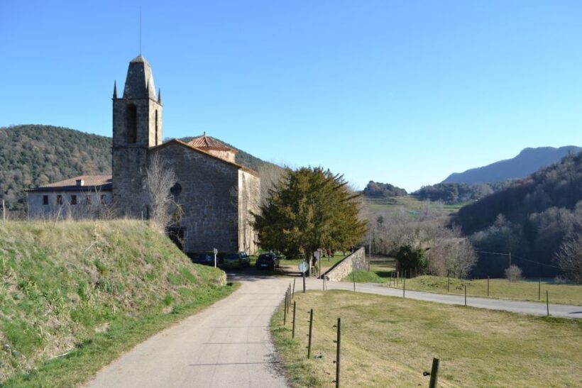 From Barcelona: Medieval Villages and Volcanic Hiking Tour - Introduction: Why This Tour Could Be Your Perfect Day Trip