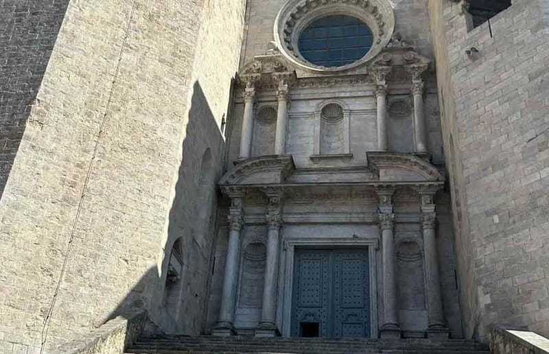 From Barcelona: Private Gerona and Besalú Guided Tour - Practical Details and Tips