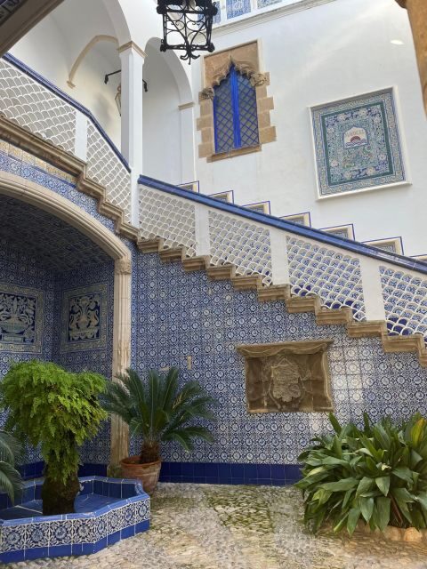 From Barcelona: Private Sitges & Ultimate Paella Experience - Key Points