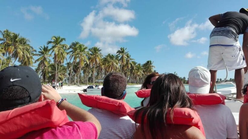 From Bayahibe: Saona Island Beach and Sunset Catamaran Party - The Scenic Highlights