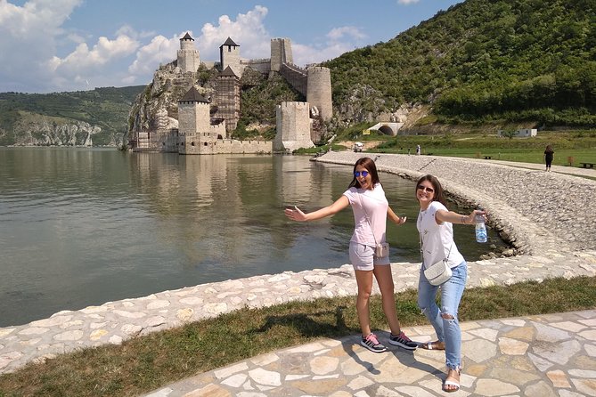 From Belgrade: Golubac Fortress & 1h Iron Gate Speed Boat Ride - Discovering Lepenski Vir