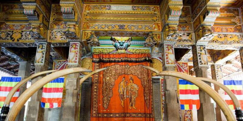 From Bentota: Kandy Tour with Tooth Temple & Gardens Visit - The Gardens: A Botanical Wonderland