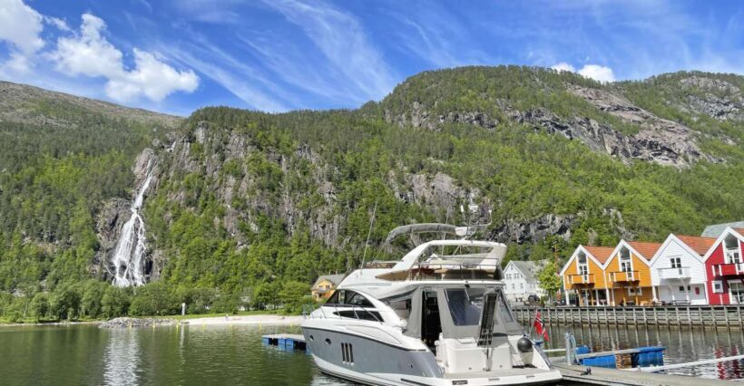 From Bergen: Modalen Private Fjord Cruise with Waterfalls - Starting point and logistics
