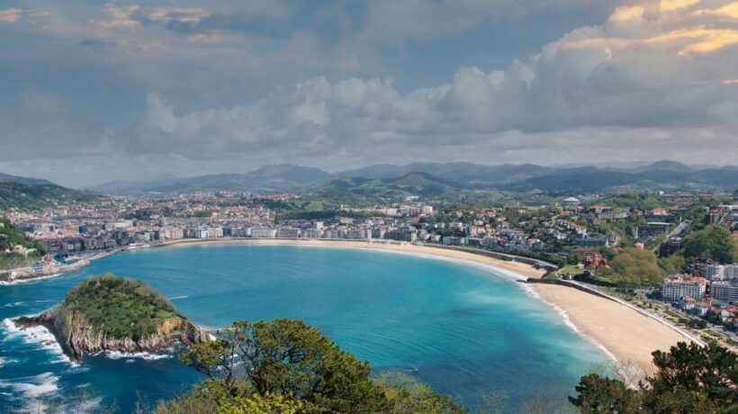 From Bilbao: Day Trip to San Sebastián with Guided Tour - A Deeper Look at the San Sebastián Day Trip