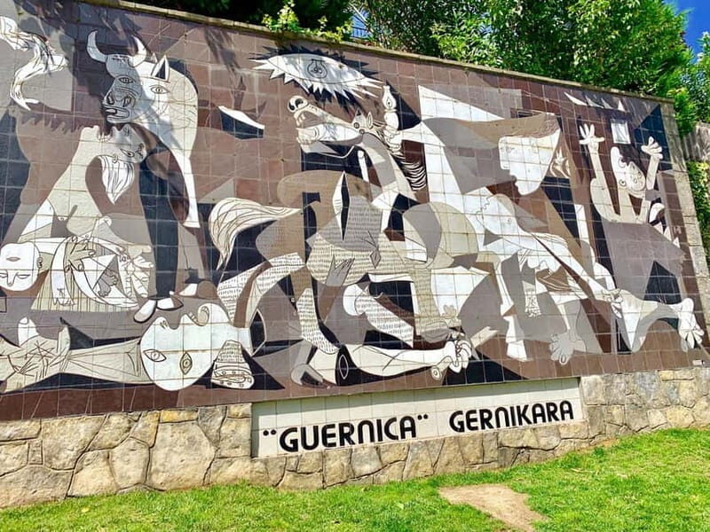 From Bilbao: Gaztelugatxe, Gernika, and Mundaka Group Tour - Key Points