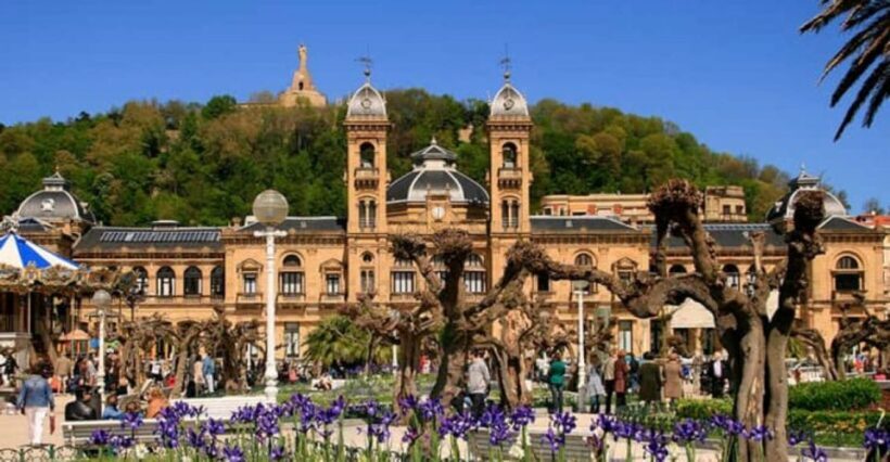 From Bilbao: Private San Sebastian, Pintxo, and Wine Tour - San Sebastian: A City of Pintxos and Panoramas