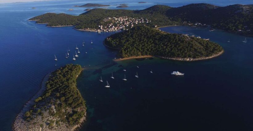 From Biograd: Golden Island of Vrgada Trip with Lunch - Key Points