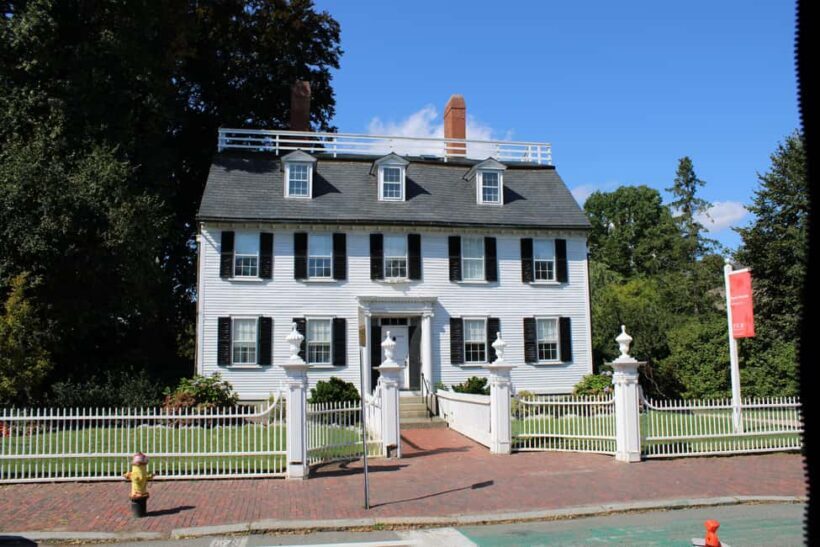 From Boston: Salem & Hammond Castle Semiprivate Day Trip - A Look at the Day Itself