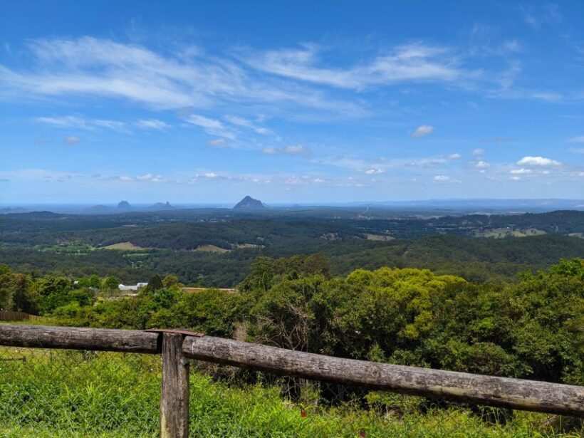 From Brisbane: Day Trip to Noosa, Glass House Mtns and Zoo - FAQs