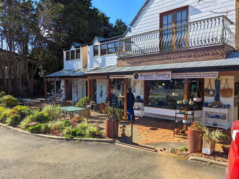 From Brisbane: Tamborine Mountain and Paradise Point Tour - FAQ