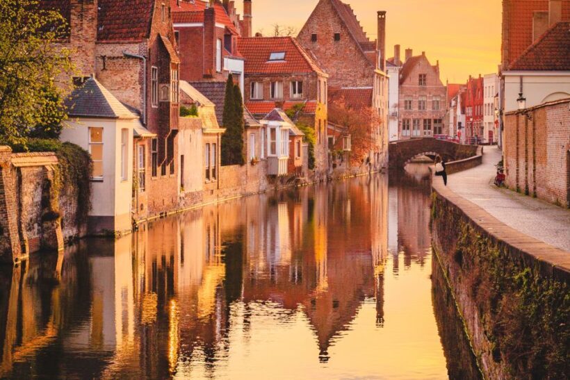 From Brussels: Bruges Day Trip with Boat Tour Option (ENG) - Practical Tips for a Smooth Day Trip