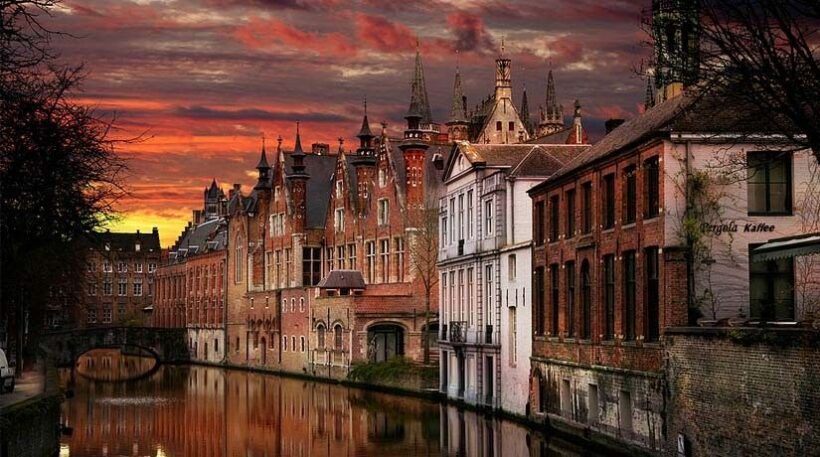 From Brussels: Bruges Day Trip with Boat Tour Option (ES) - FAQ