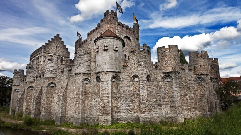 From Brussels: Full-Day Antwerp and Ghent Guided Tour - Transition to Ghent