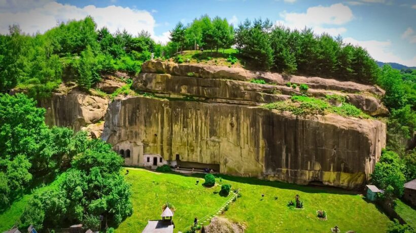 From Bucharest: Brdetu 4x4 Tour with Lunch, Hotel Pick-Up - Who This Tour Is Best For