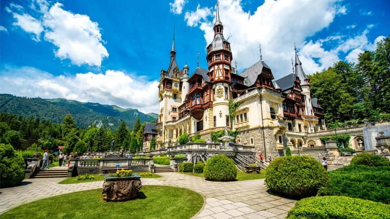 From Bucharest: Dracula's castle, Peles Castle and Brasov - What Reviewers Say