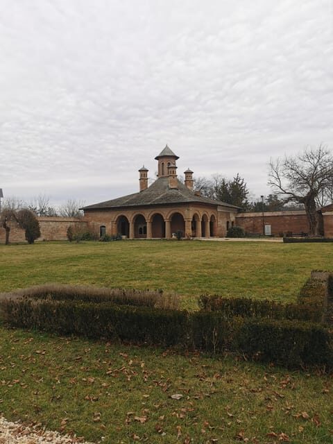 From Bucharest: Salt Mine and Mogosoaia Palace Day Trip - Who is This Tour Best For?