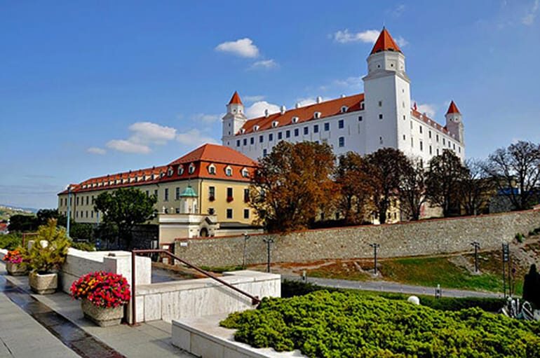 From Budapest: Bratislava Day Trip - Key Points