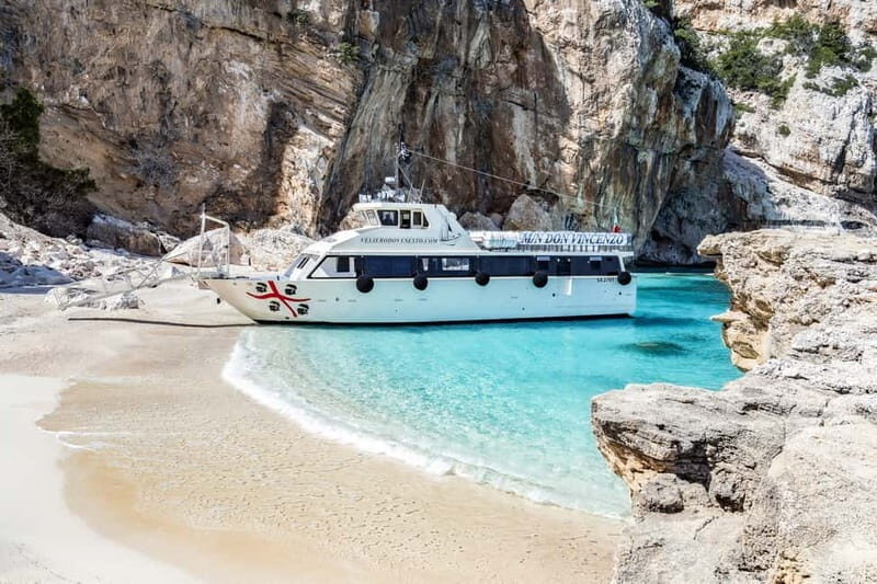 From Cala Gonone: Gulf of Orosei Cruise to Cala Goloritzè - Onboard Experience: Comfort and Convenience