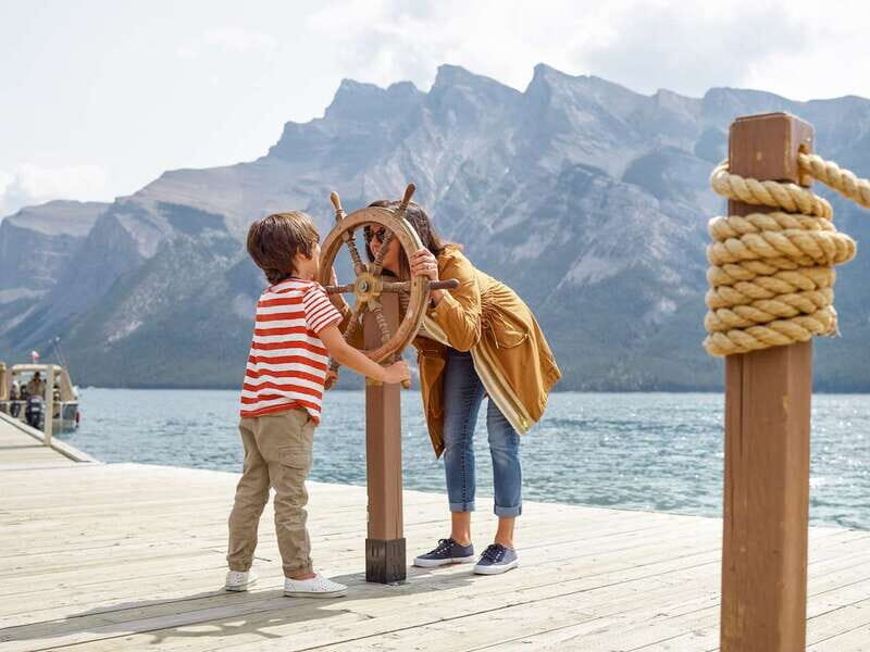 From Calgary: Banff Tour with Gondola & Lake Cruise - FAQs