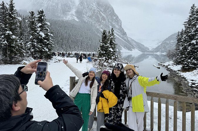From Calgary Explore Moraine Lake Lake Louise and end in Banff - FAQ