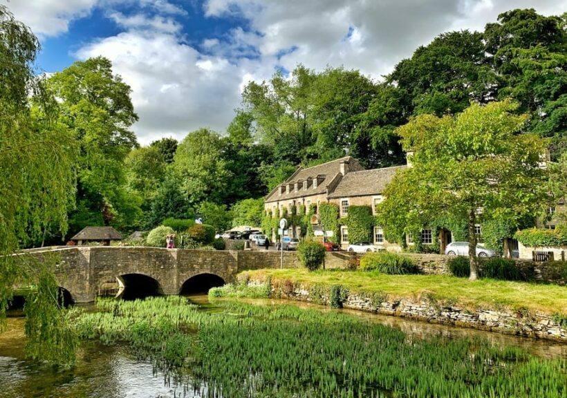 From Cambridge: Guided day trip to Stratford & The Cotswolds - The Stratford-Upon-Avon Stop