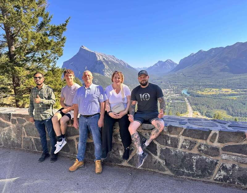 From Canmore/Banff: Icefields Parkway & Abraham Lake Bubbles - FAQ