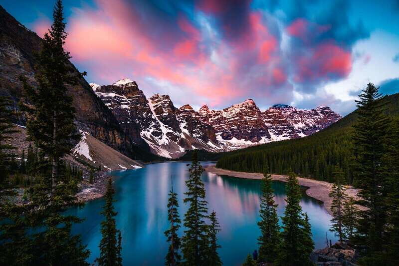 From Canmore/Banff: Moraine Lake Sunrise & Lake Louise Tour - Key Points