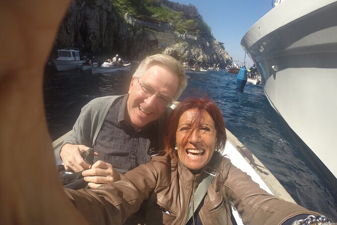 From Capri: Visit the Island with a Chairlift tour at 10,25 - FAQs