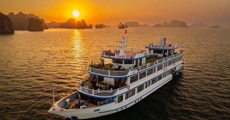 From Cat Ba island: Bai Tu Long Bay Cruise 2D/1N Quiet Route - Key Points