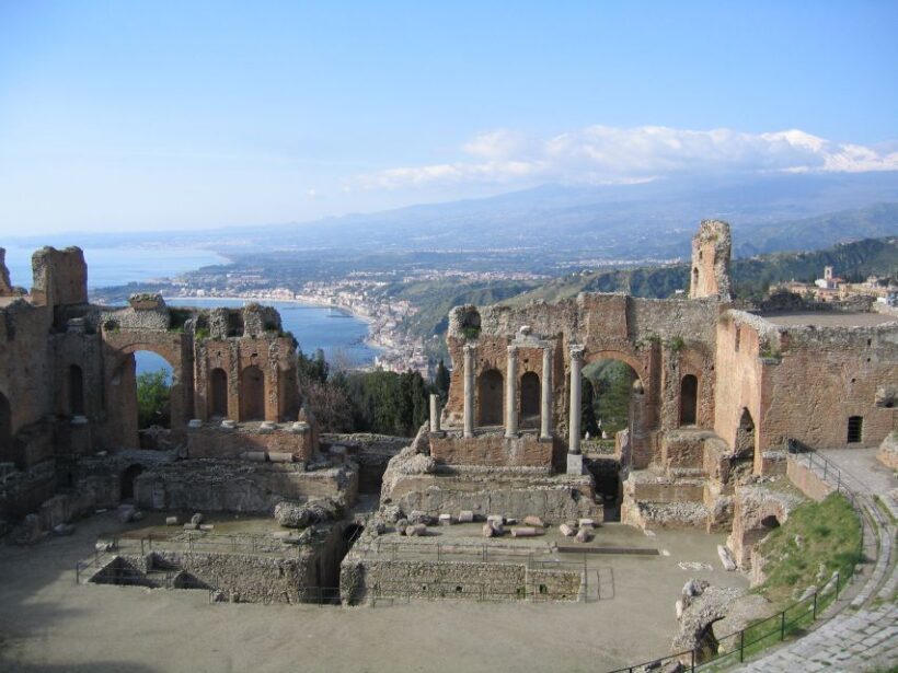 From Catania: Guided Tour of Mount Etna and Taormina - FAQ