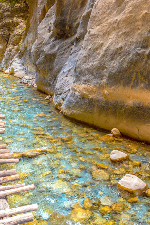 From Chania/Rethymno: Samaria Gorge Easy Way - The Sum Up