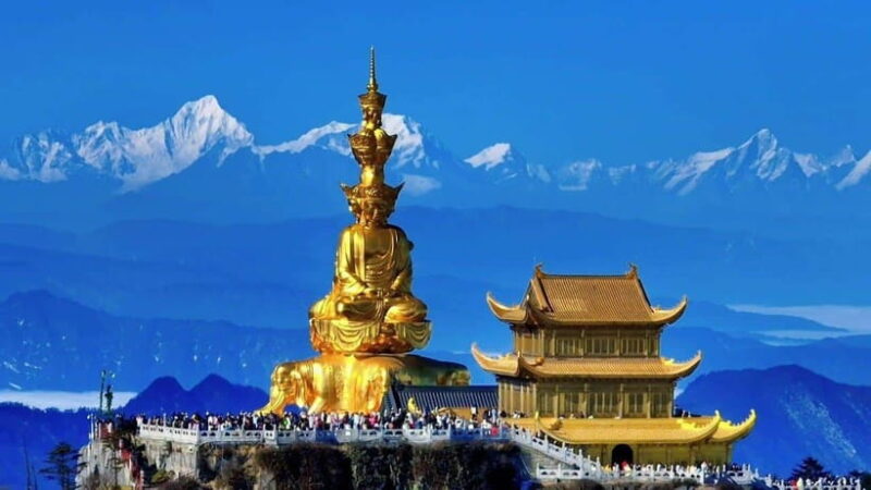 From Chengdu: Mount Emei Day Trip with Golden Summit Visit - Exploring Baoguo Temple