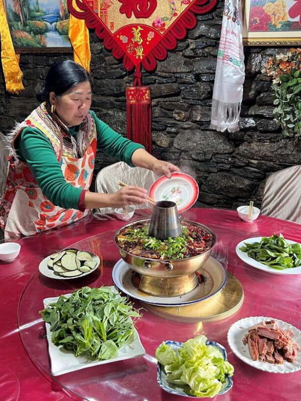 From Chengdu: Tibetan Village Live as a Tibetan Day Tour - Evaluating the Value