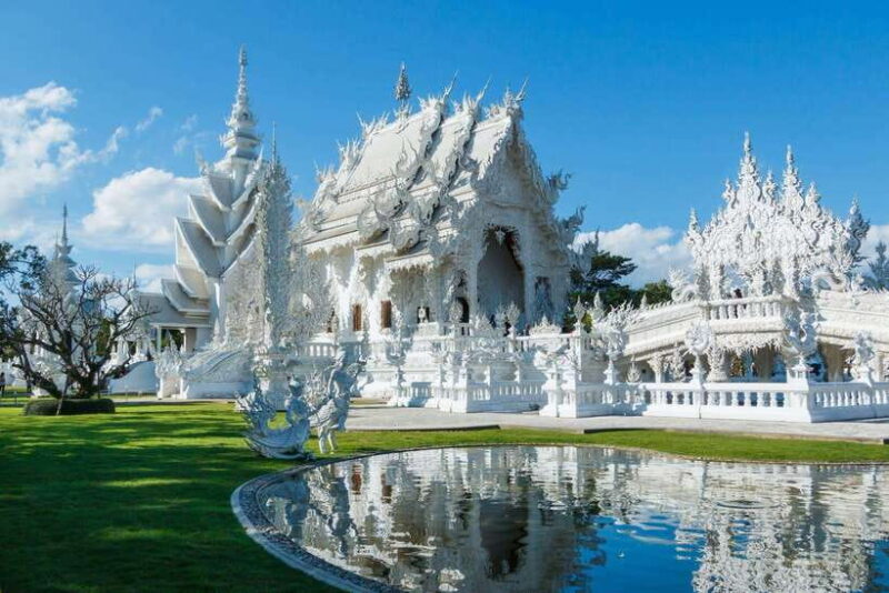 From Chiang Mai > Chiang Rai White & Blue Temple+Black House - Overall Value and Practicalities