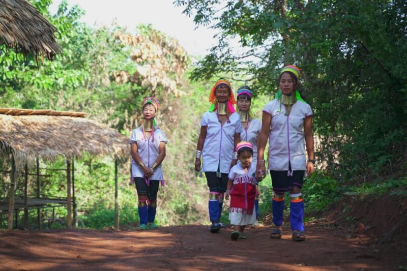 From Chiang Mai: Day Trip Chiang Rai White, Blue, Red Temple - Authenticity and Cultural Experience
