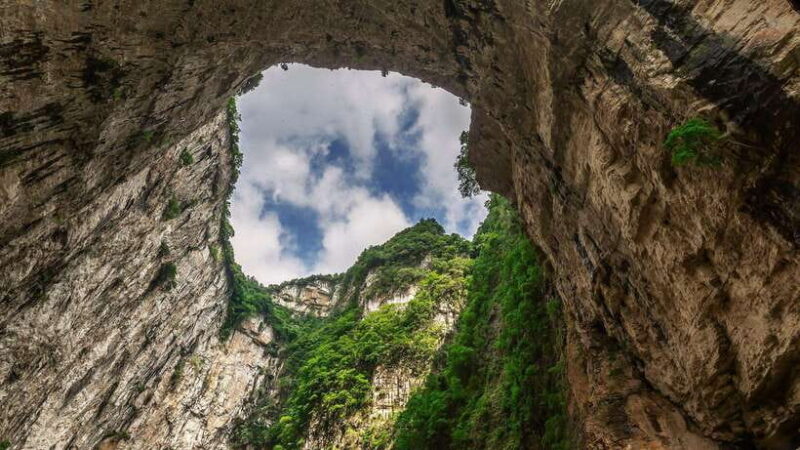 From Chongqing: 7-Day Tour with Wulong, Dazu and Chengdu - Discovering the Depths of Furong Cave