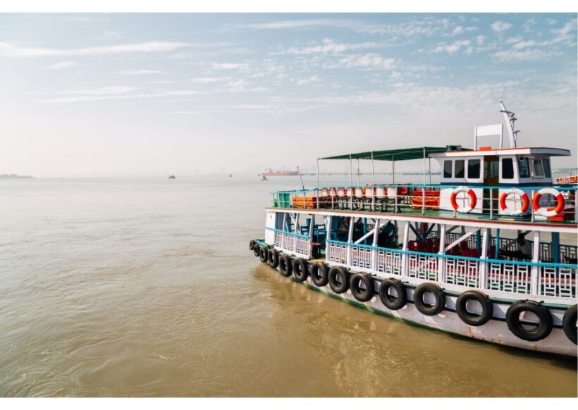 From Colaba: Half-Day Sightseeing Tour with Elephanta Caves - Key Points