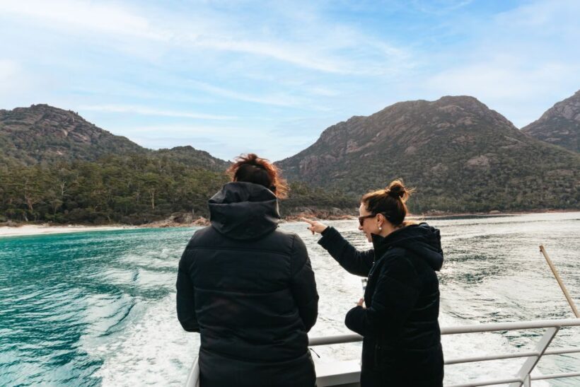 From Coles Bay: Wineglass Bay Cruise with Lunch - The Weather and What to Wear