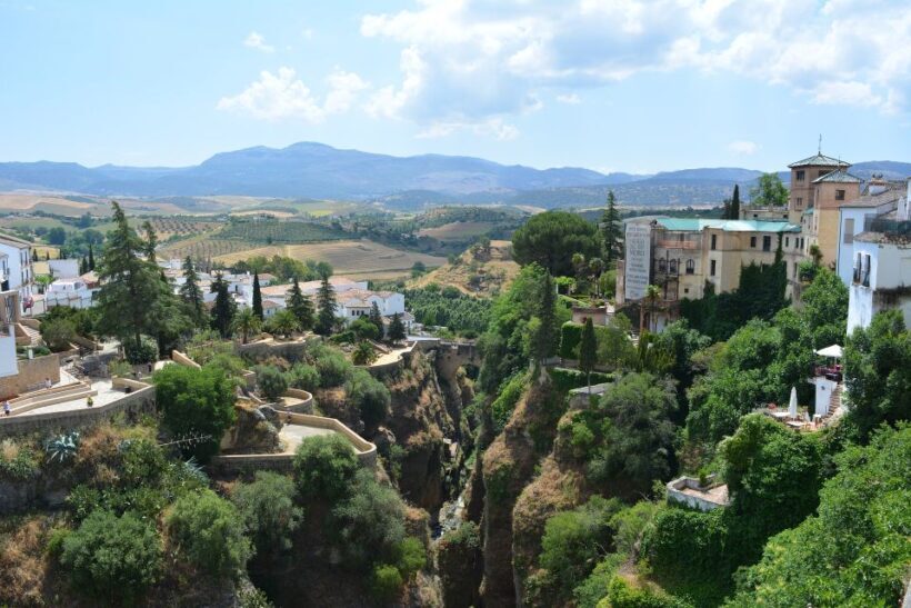 From Cordoba: Private Tour of Ronda with Stop in Setenil - Key Points
