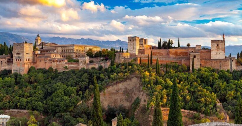 From Costa del Sol: Granada, Alhambra + Nasrid Palaces Tour - Value and Cost: Is It Worth It?