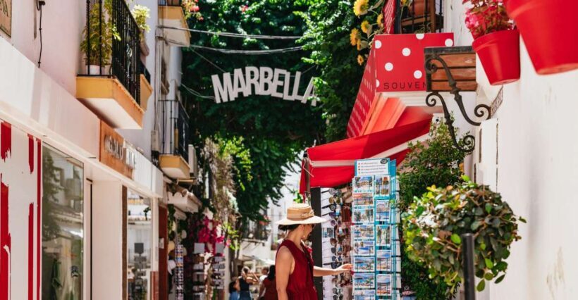 From Costa del Sol: Mijas, Marbella and Puerto Banús Tour - Key Points